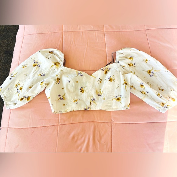 H&M | Tops | Cottage Core Crop Top | Poshmark